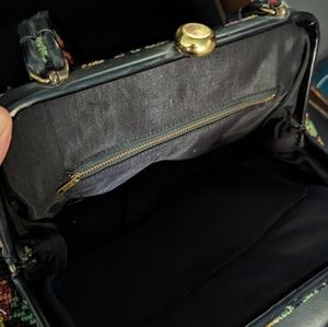 Bags | Vintage Large Kiss Lock Handbag | Poshmark